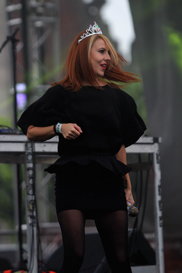 chilango - Segundo día de la Semana de las Juventudes con tonos rosas