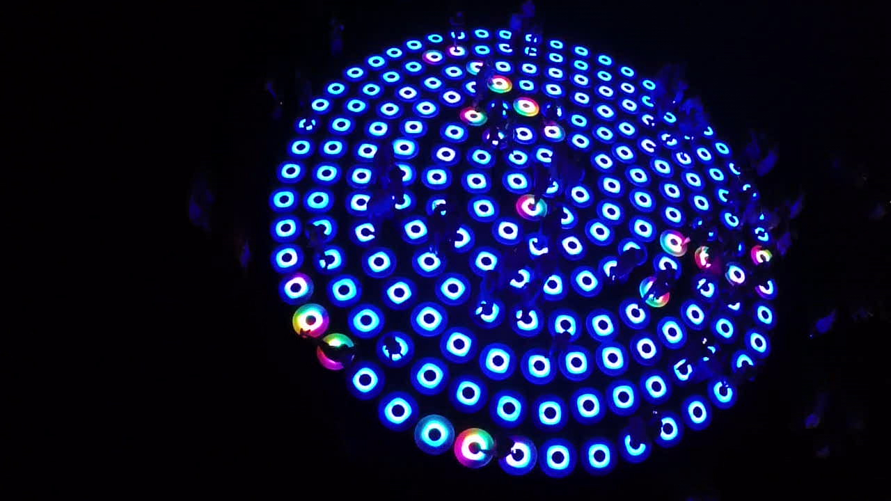 chilango - ¡Una alberca de luz! Jen Lewin en Visual Art Week 2017