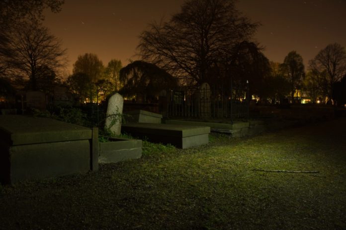 Adiós a las historias radiofónicas de terror, hoy termina la Mano Peluda