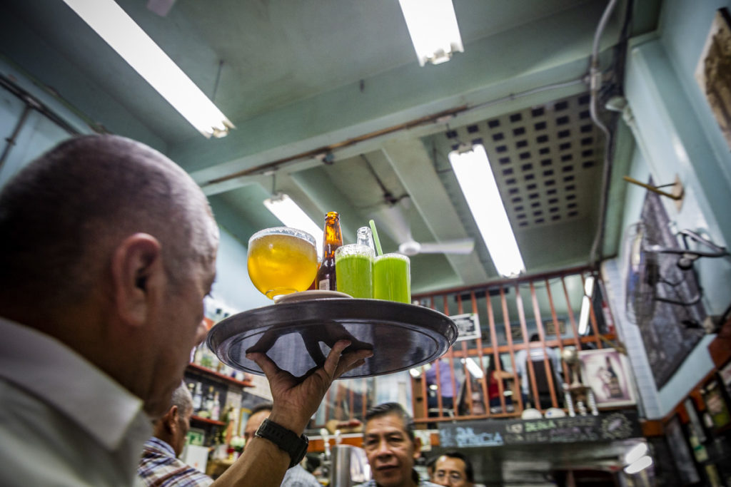 Chilango - El Dux de Venecia cumple 100 años, ¡échate unos tragos ...