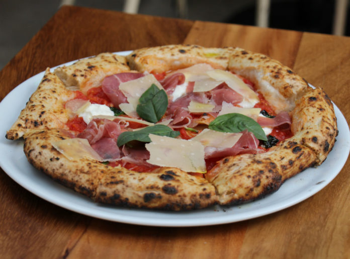 Chilango - Conoce Pizza Félix: el nuevo lugar feliz de la colonia Roma