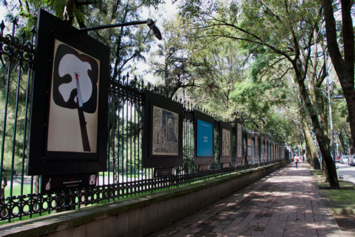 Expos en las rejas de Chapultepec sobre el 68 son imperdibles