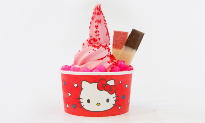 Chilango - Helados de Hello Kitty ?? para festejar el cumple de la gatita