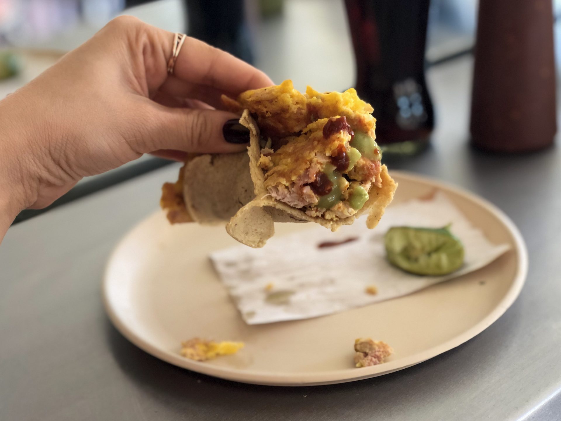 Chilango - Burrito de carnitas en CDMX: una belleza garnachera chilanga