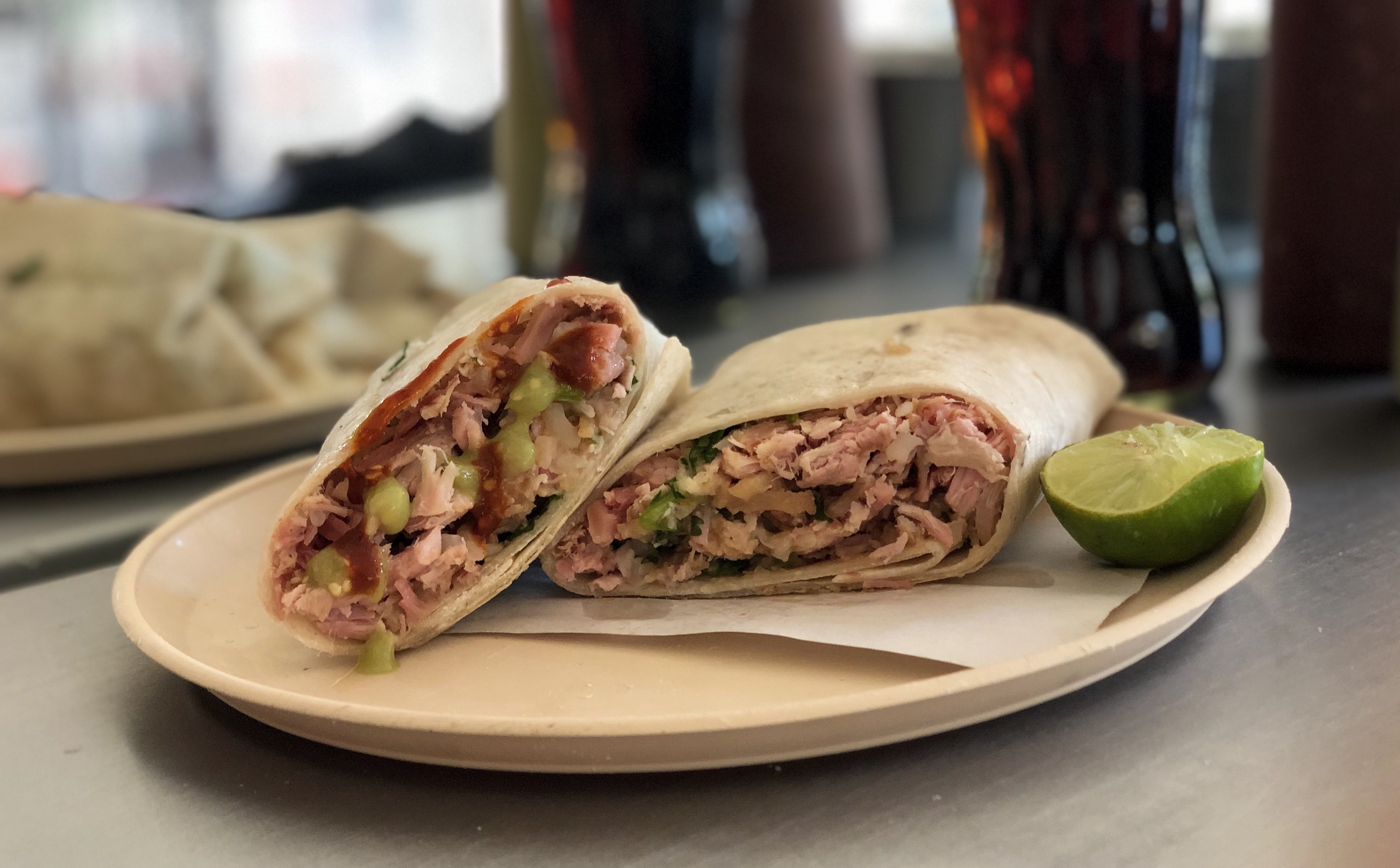 Chilango - Burrito de carnitas en CDMX: una belleza garnachera chilanga