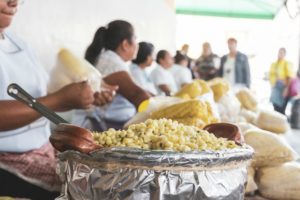 Chilango - Esquites en CDMX: con suadero, noodles, tuétano o papitas