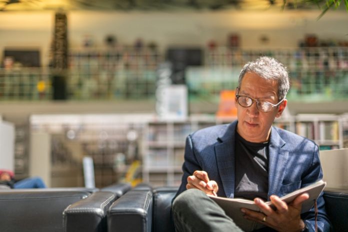 chilango - Conoce Peter Kuper, el historietista que es fan de Kafka