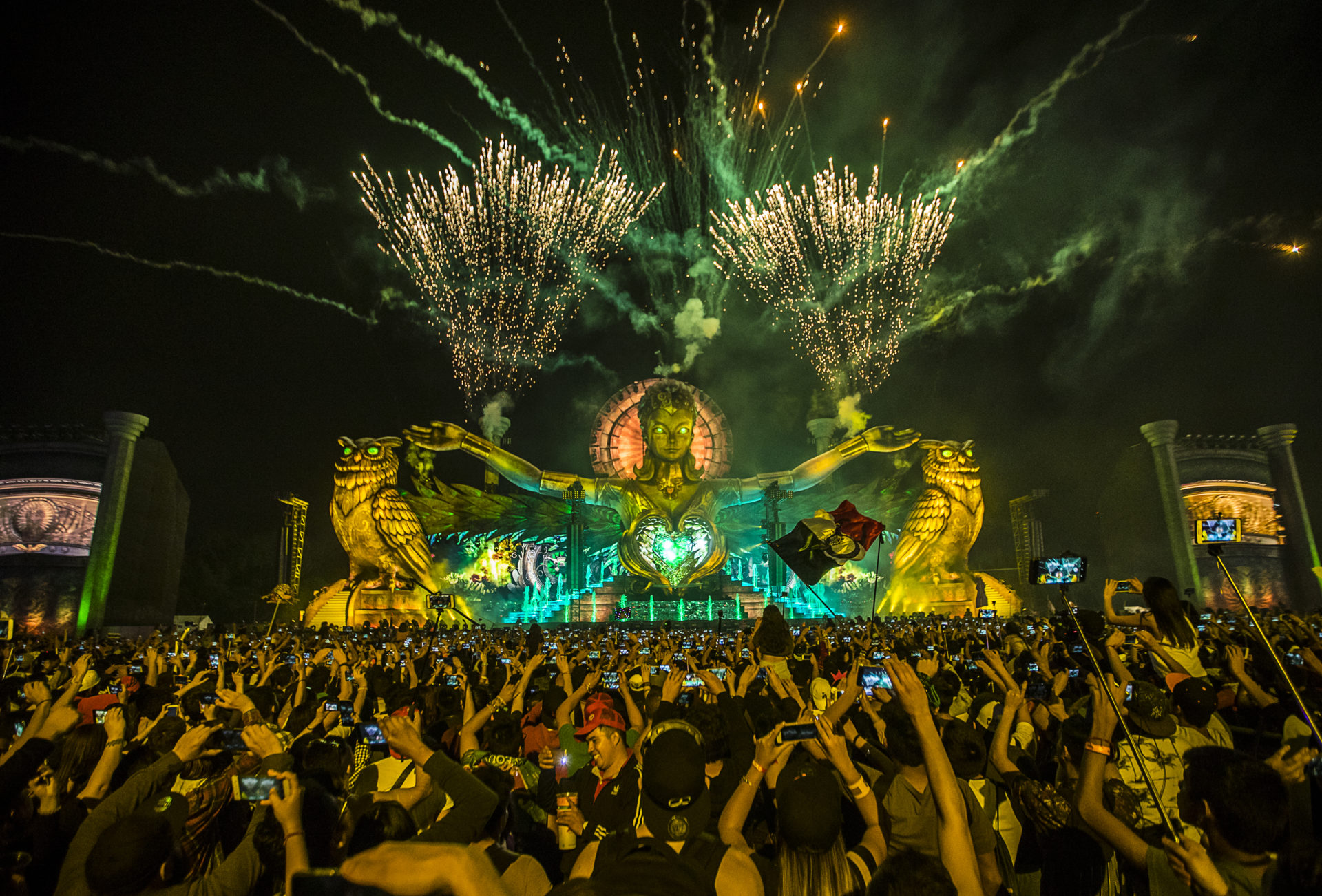Chilango - EDC México 2020: breve guía de supervivencia festivalera