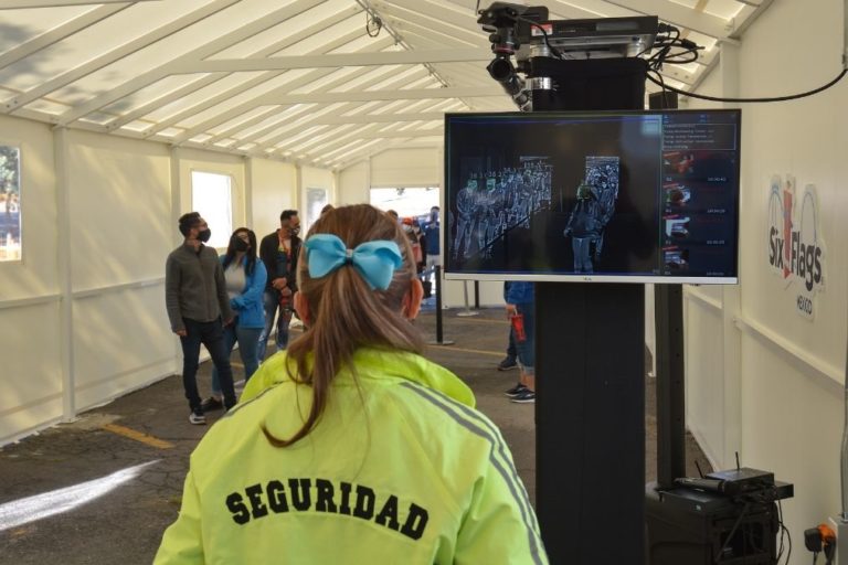 chilango - #FOTOS: Así fue la reapertura de Six Flags 🎢