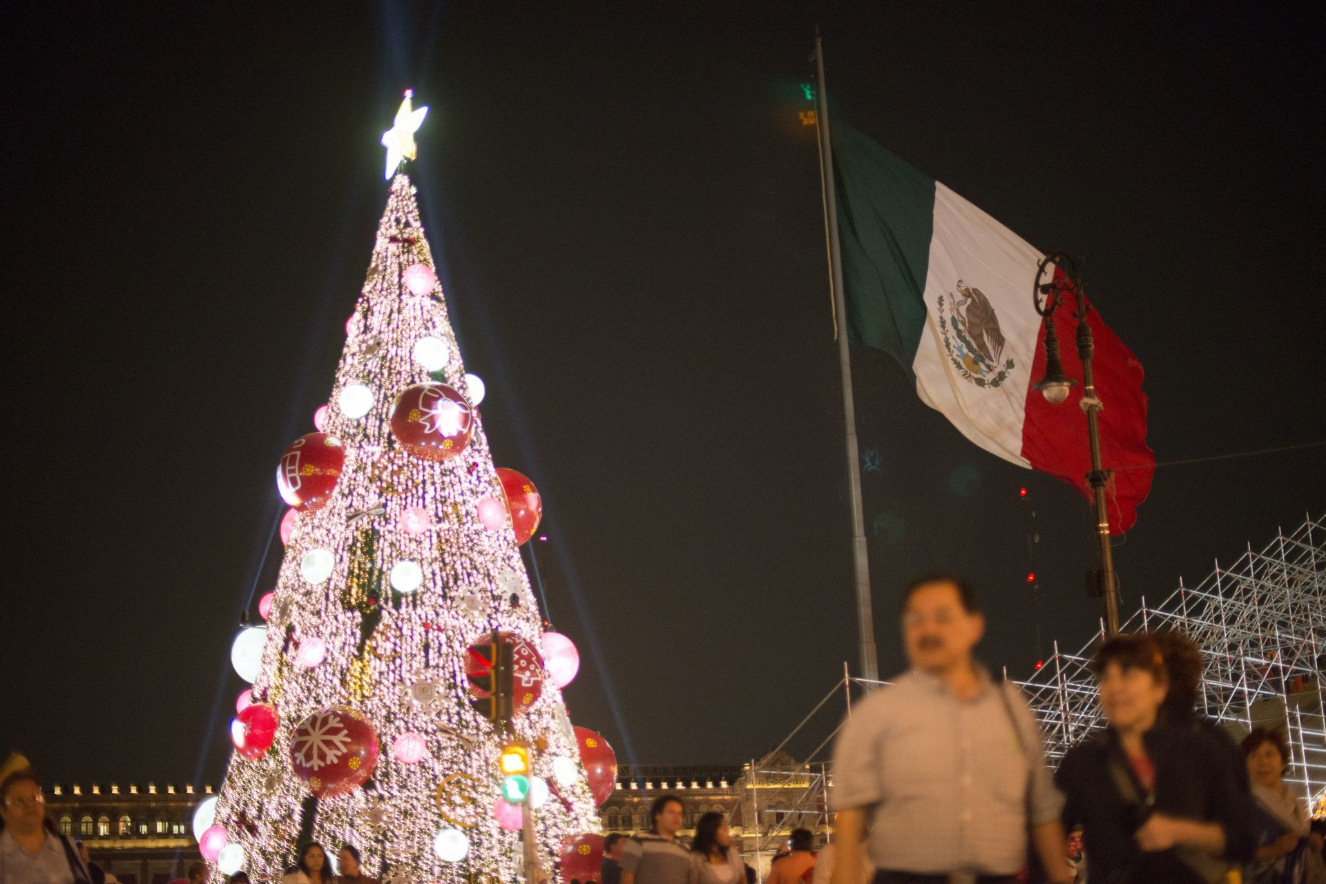 chilango - La historia del primer arbolito navideño chilango