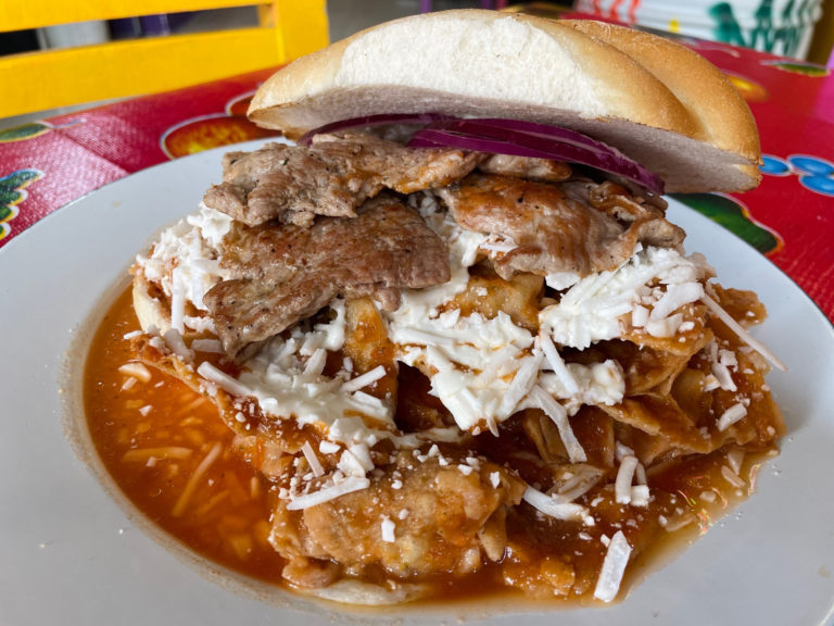 chilango - Los chilaquiles en torta saben mejor: 7 lugares rifados
