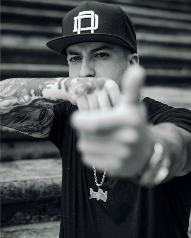 Chilango - Toser One presenta su más reciente track, Luz y Sombra ...