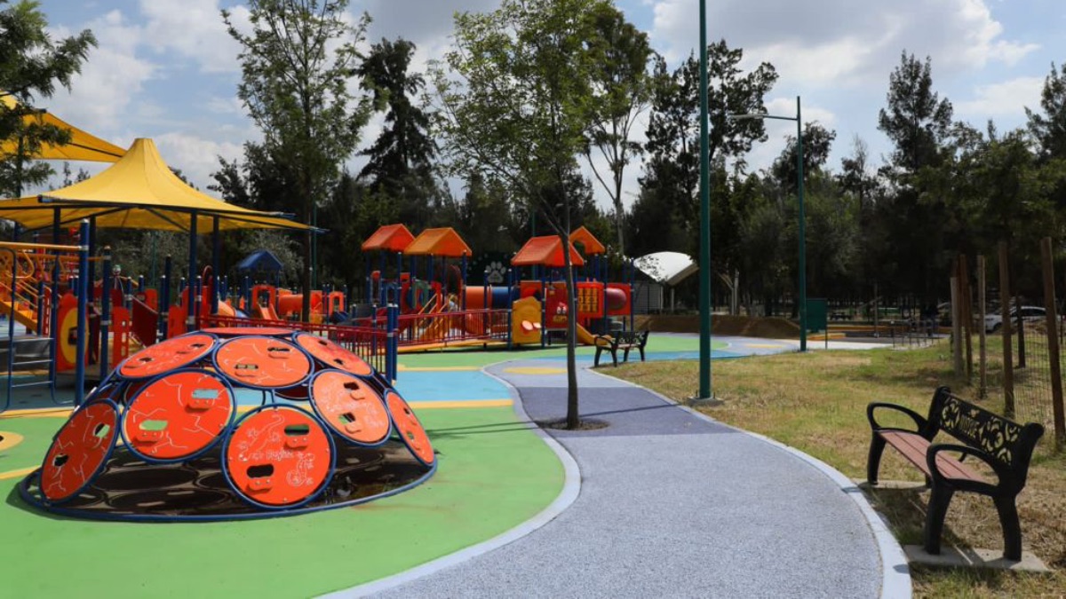 chilango - Juegos incluyentes y playa de aves: así quedó el Bosque de ...