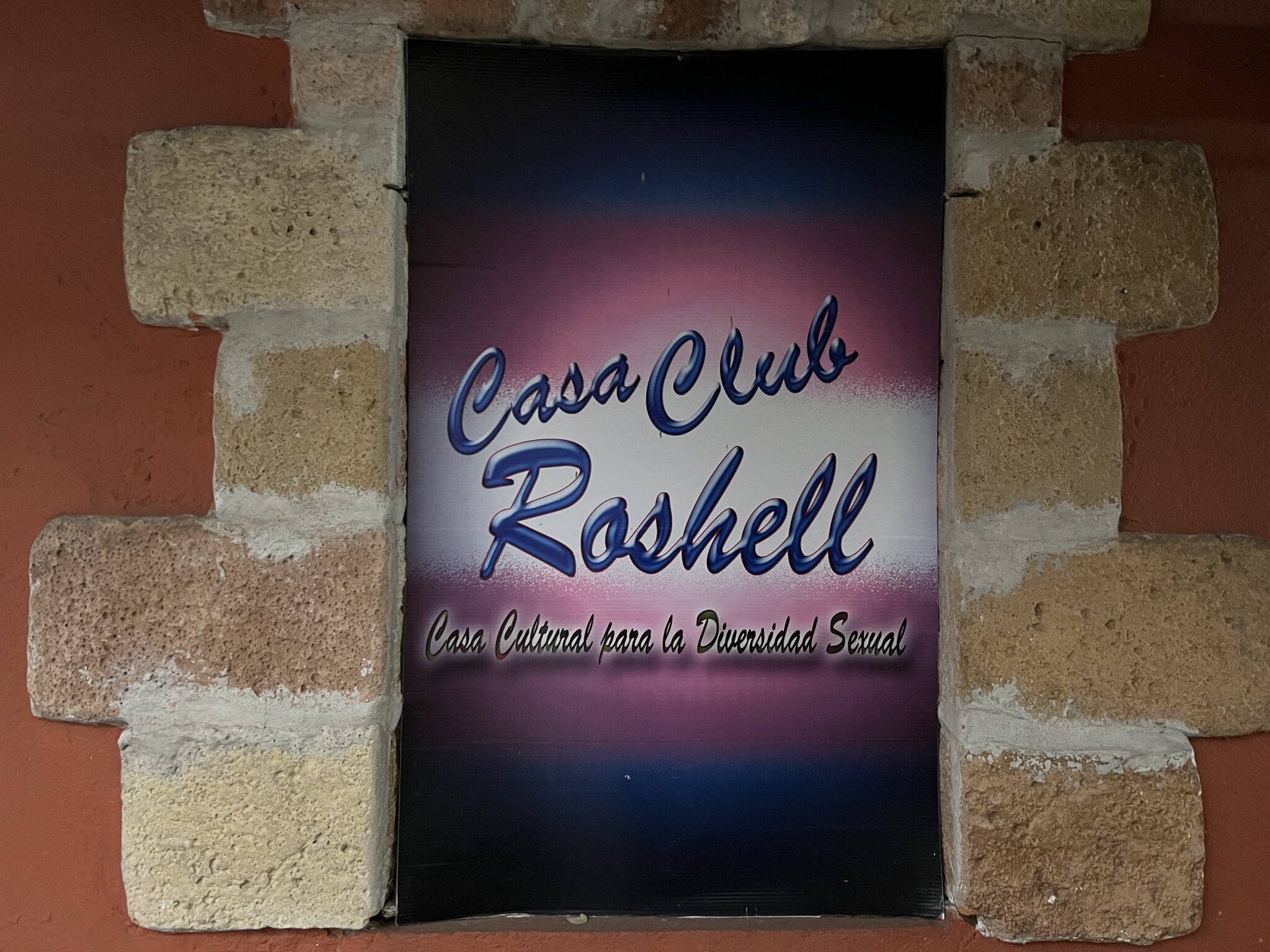 chilango - ¿Quieres explorar tu lado femenino? Casa Club Roshell es el ...