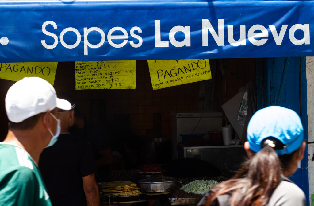 De La Merced para el mundo, estos son los sopes gigantes de 15 pesos ...