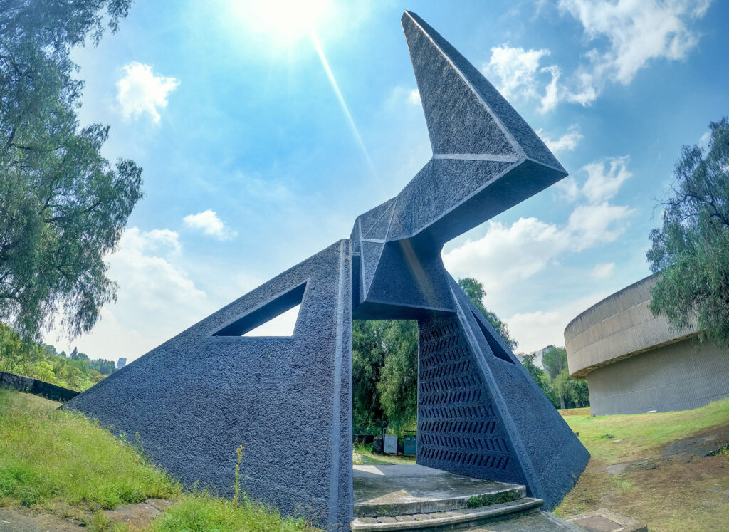 chilango - 10 hermosas esculturas de Ciudad Universitaria que debes ...