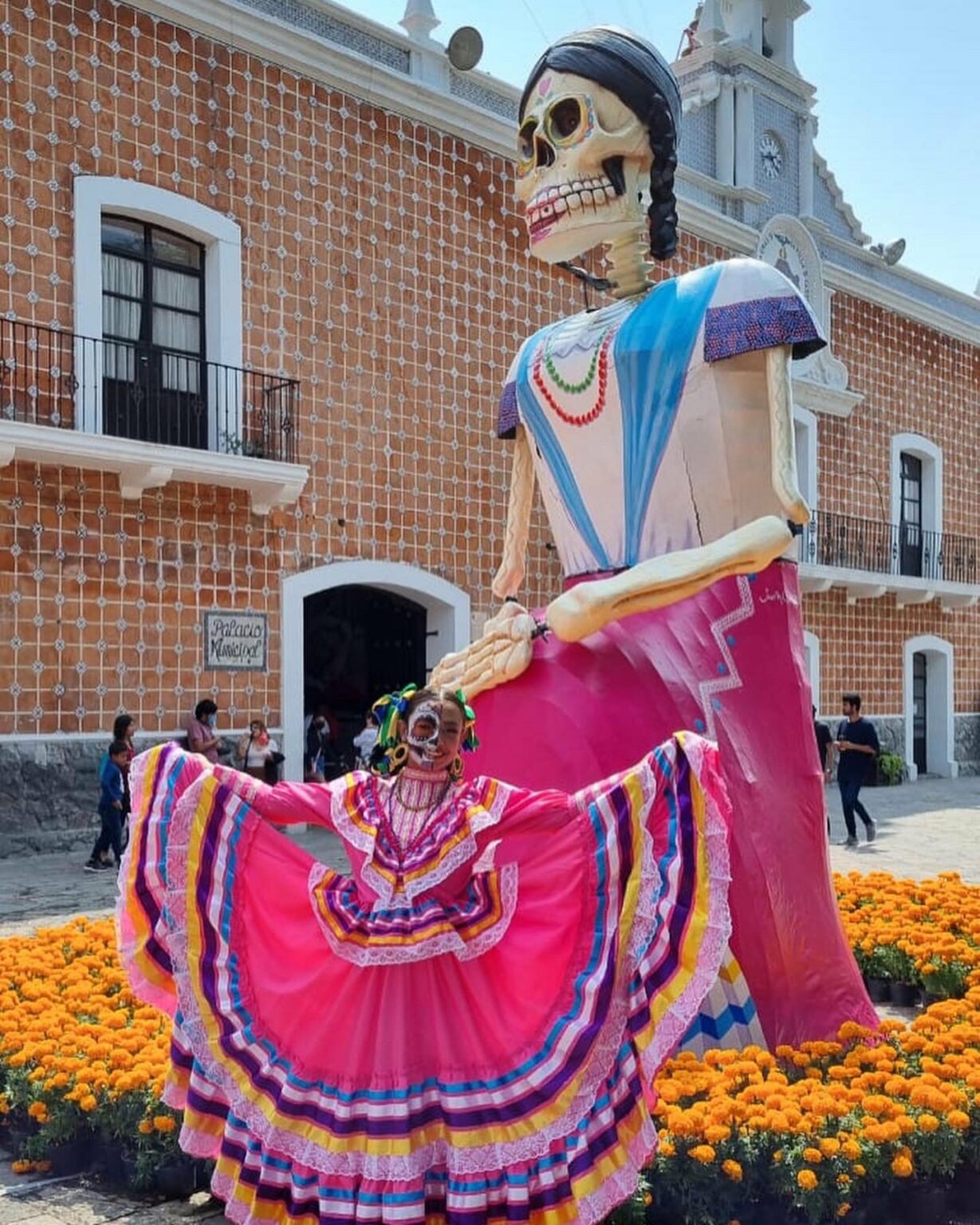 Chilango - Arma una escapada para visitar las catrinas monumentales de ...