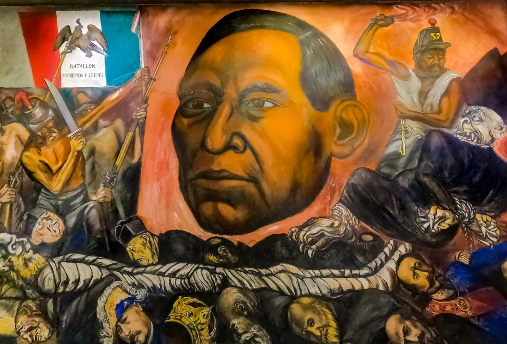 chilango - Estos son los murales más emblemáticos del Castillo de ...