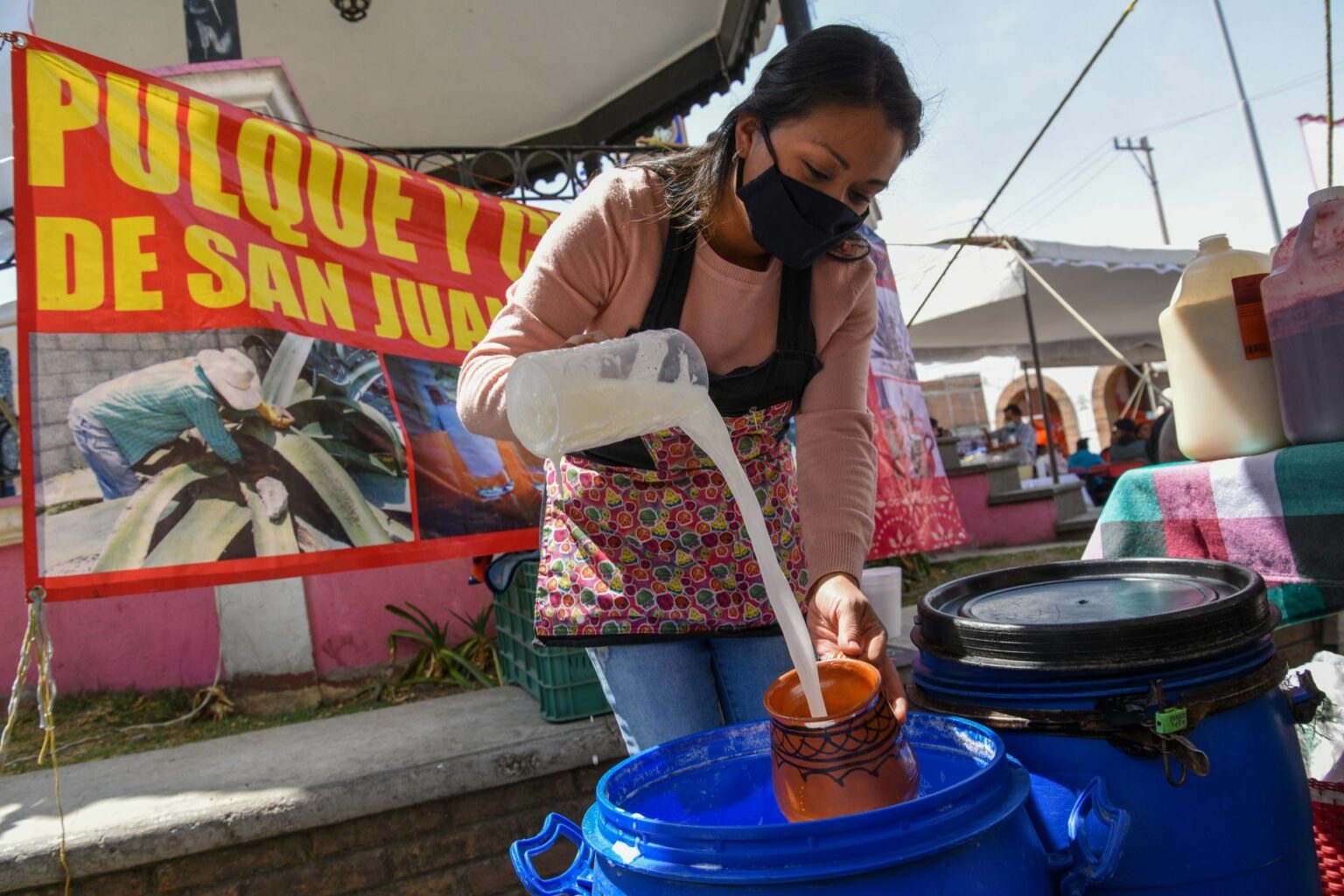 chilango - 10 datos que tienes que saber del pulque, néctar de los dioses