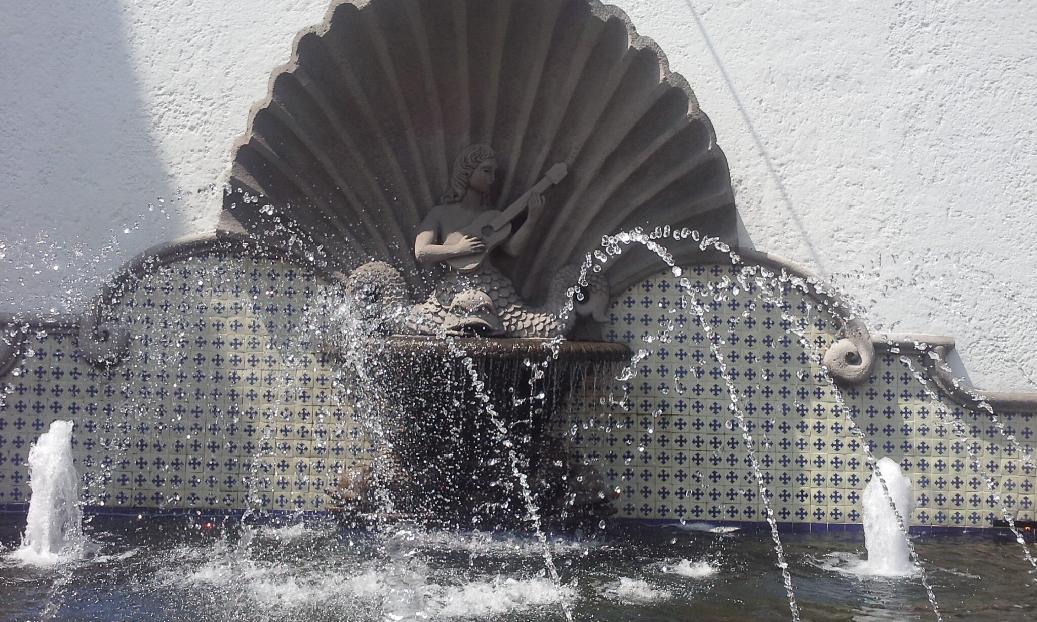 chilango - La verdadera leyenda de la Fuente de la Sirena en Xochimilco