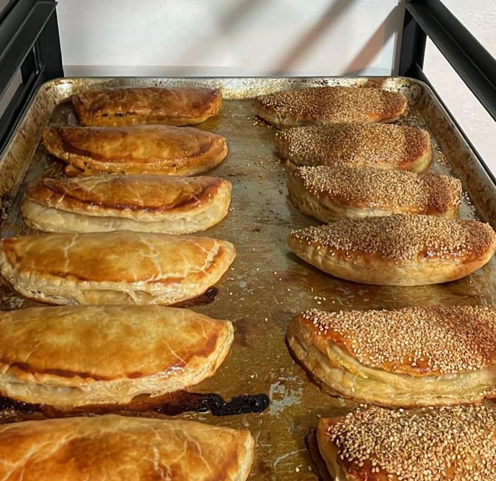 chilango - Los pastes: una tradición gastronómica que debes probar en ...