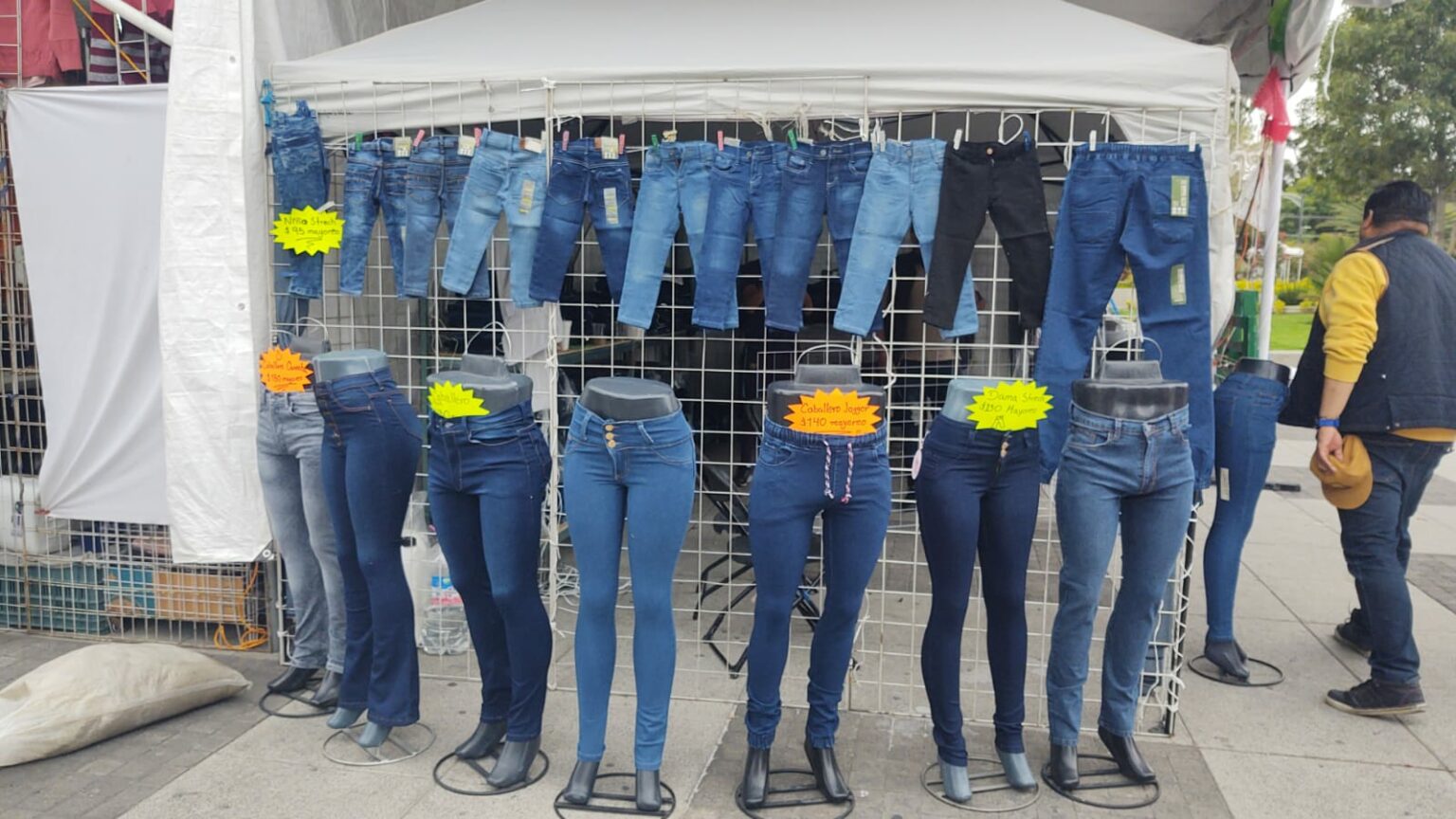 chilango - ¡Jeans, chamarras y más! Renueva tu outfit en la Feria de la ...