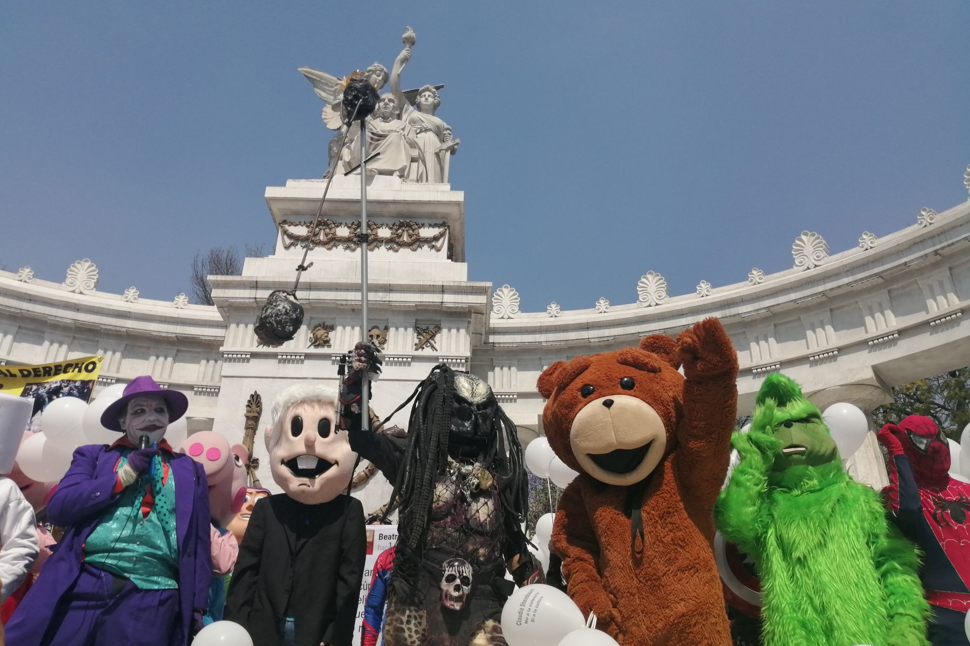 chilango - ¡Tu momento llegó! Habrá carrera de botargas en CDMX y así ...