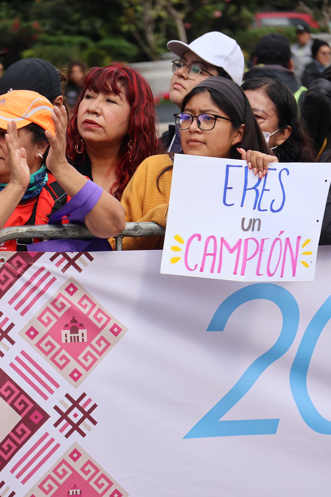 chilango - ¡Vamos, Tilín!: los mejores carteles de apoyo del Maratón ...
