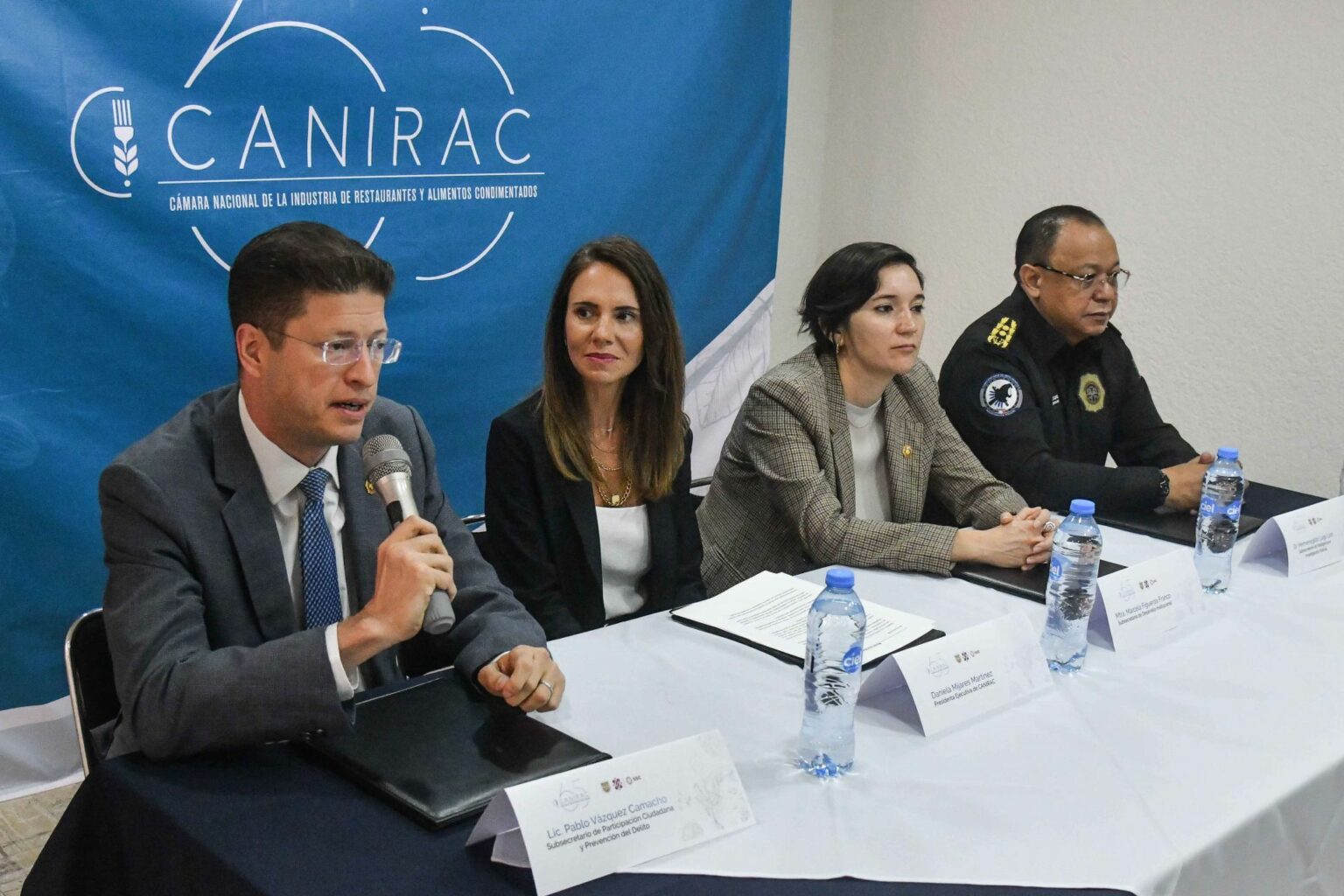 Chilango - Omar García Harfuch: ¿Quién es Pablo Vázquez, nuevo titular ...