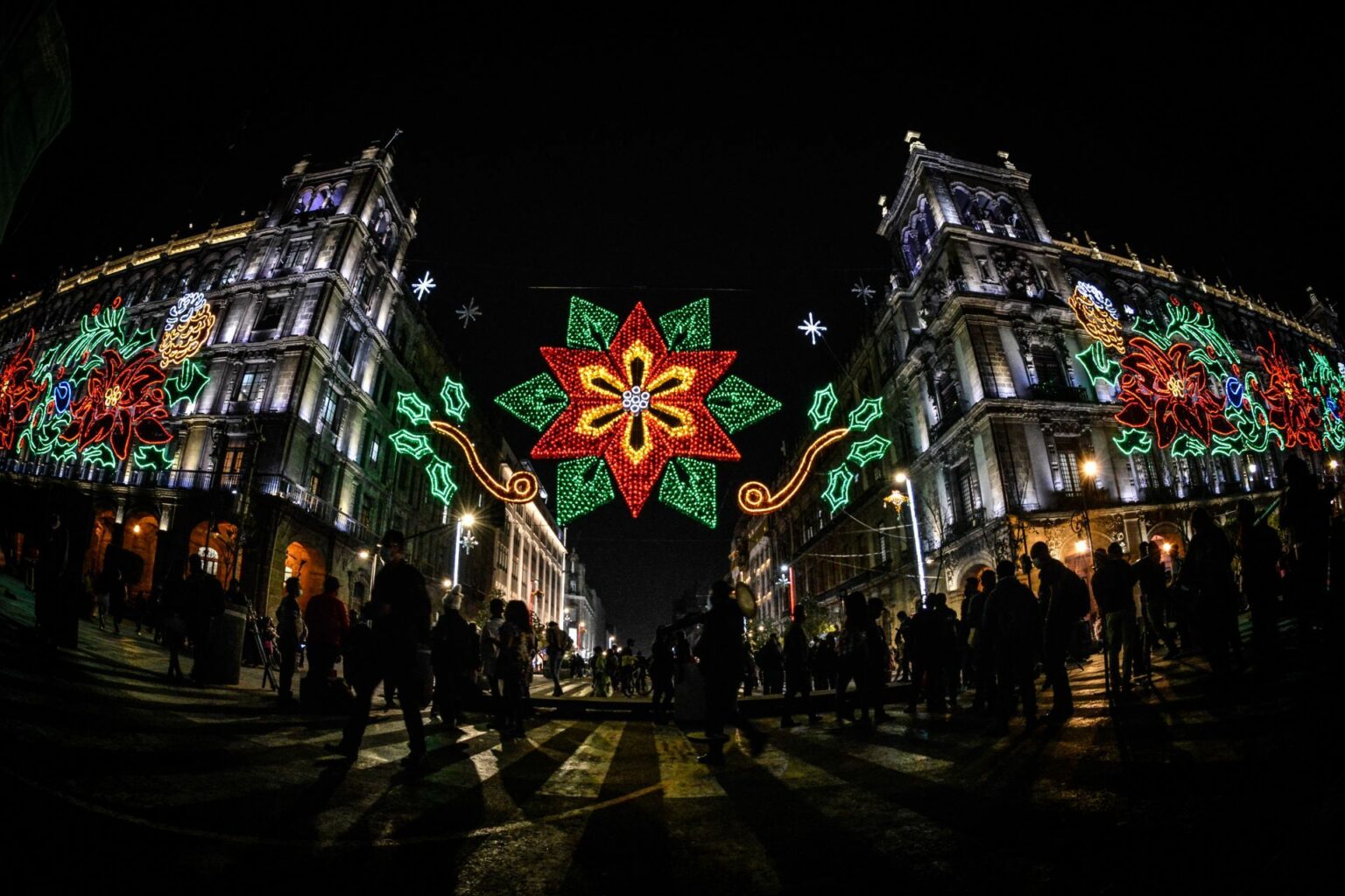 Chilango - Alumbrado de Navidad en Zócalo de CDMX: cuándo y dónde verlo