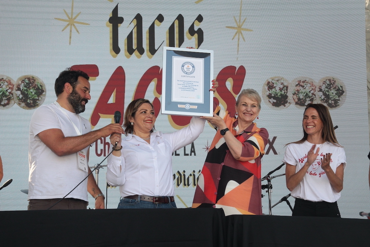 Chilango - Tacos Tacos rompe el Guinness World Records en CDMX