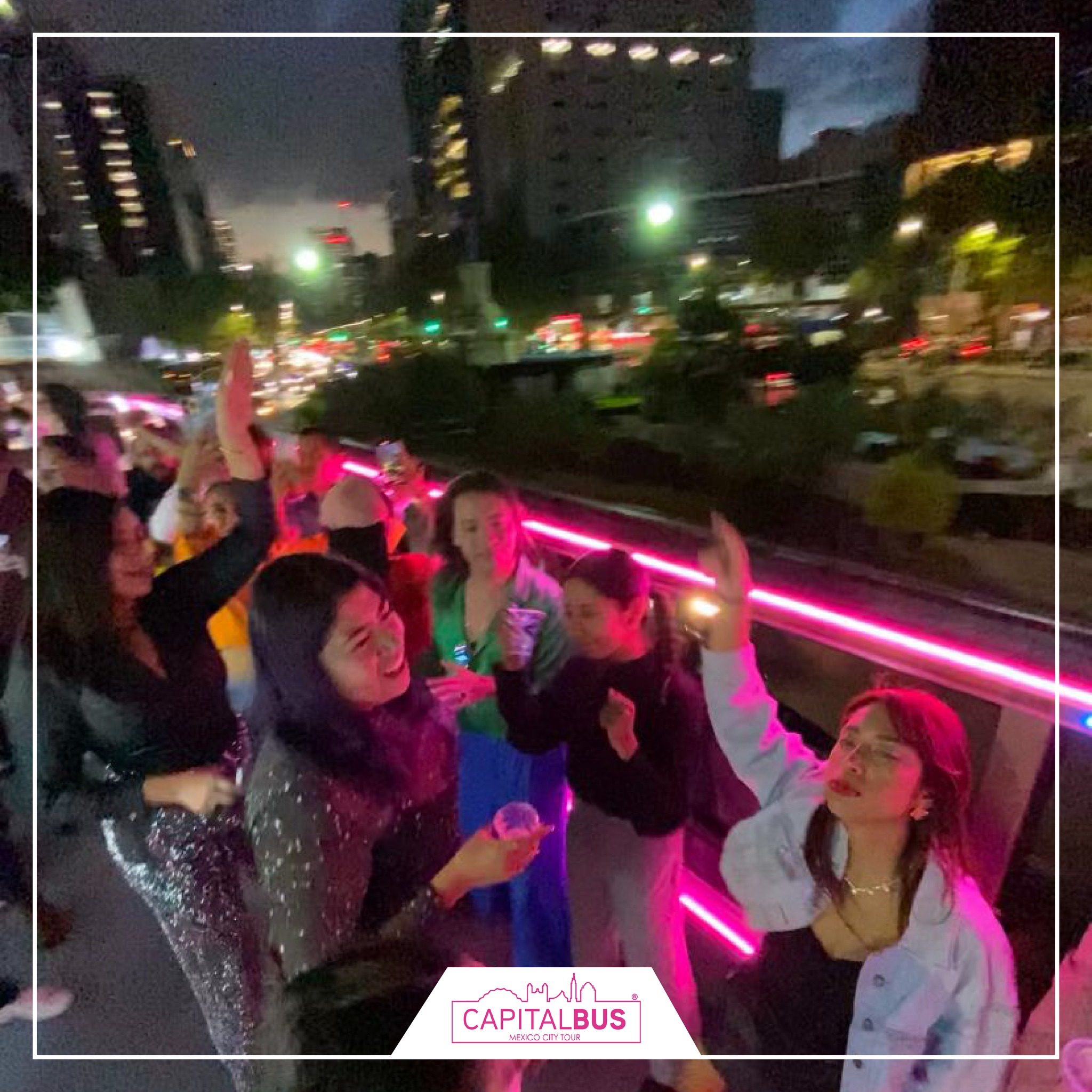 Chilango - Disco Bus CDMX: Echa fiesta y recorre la ciudad en un autobús