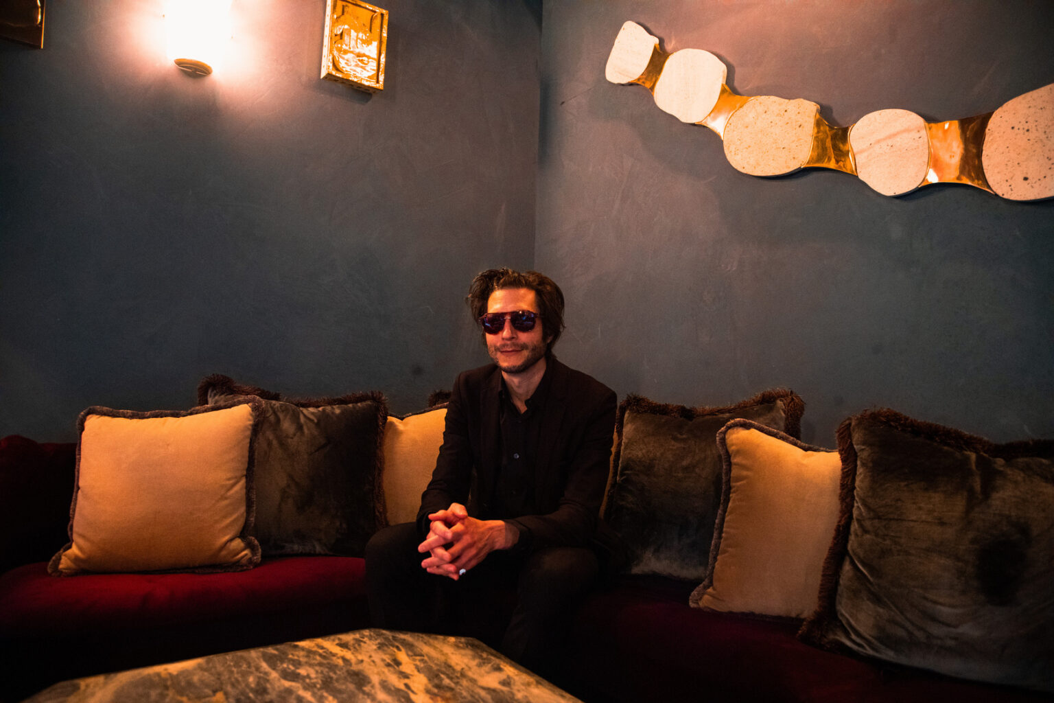 Chilango - Daniel Kessler, de Interpol, merece el Zócalo y más por su amor a los organilleros