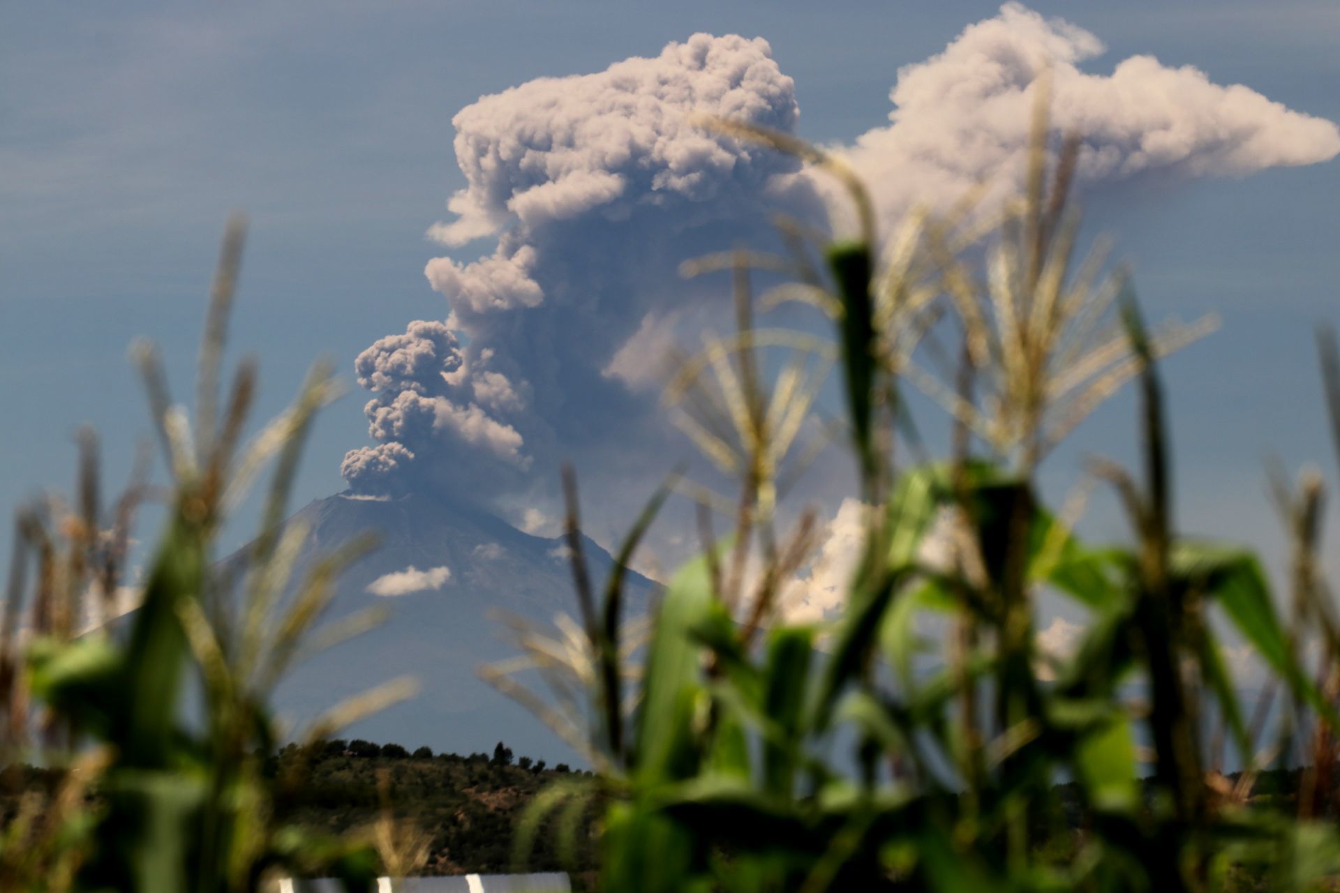 Chilango - Así se vio la fumarola del volcán Popocatépetl | VIDEO