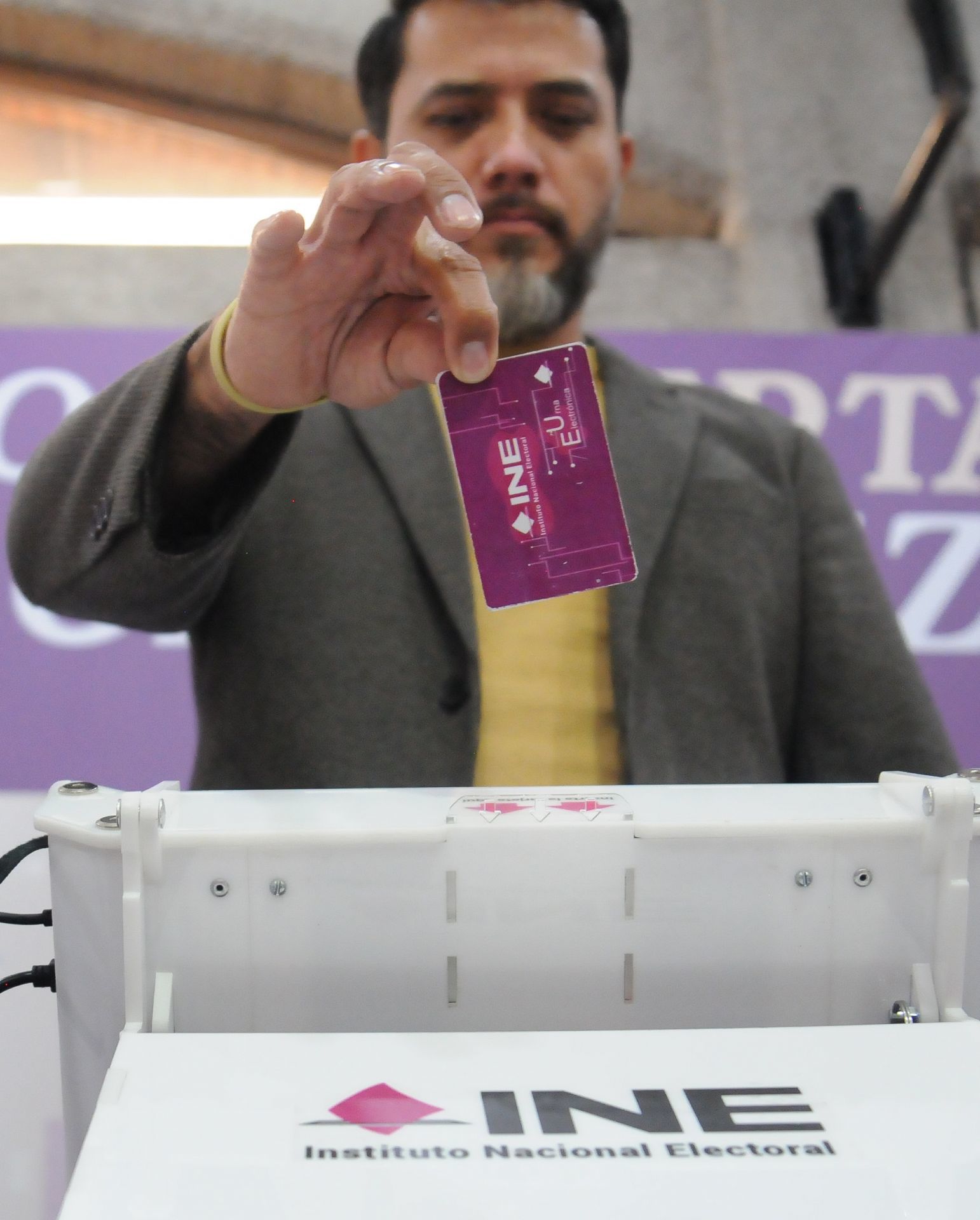 Chilango - Urnas electrónicas para votar: cómo funcionan y dónde estarán