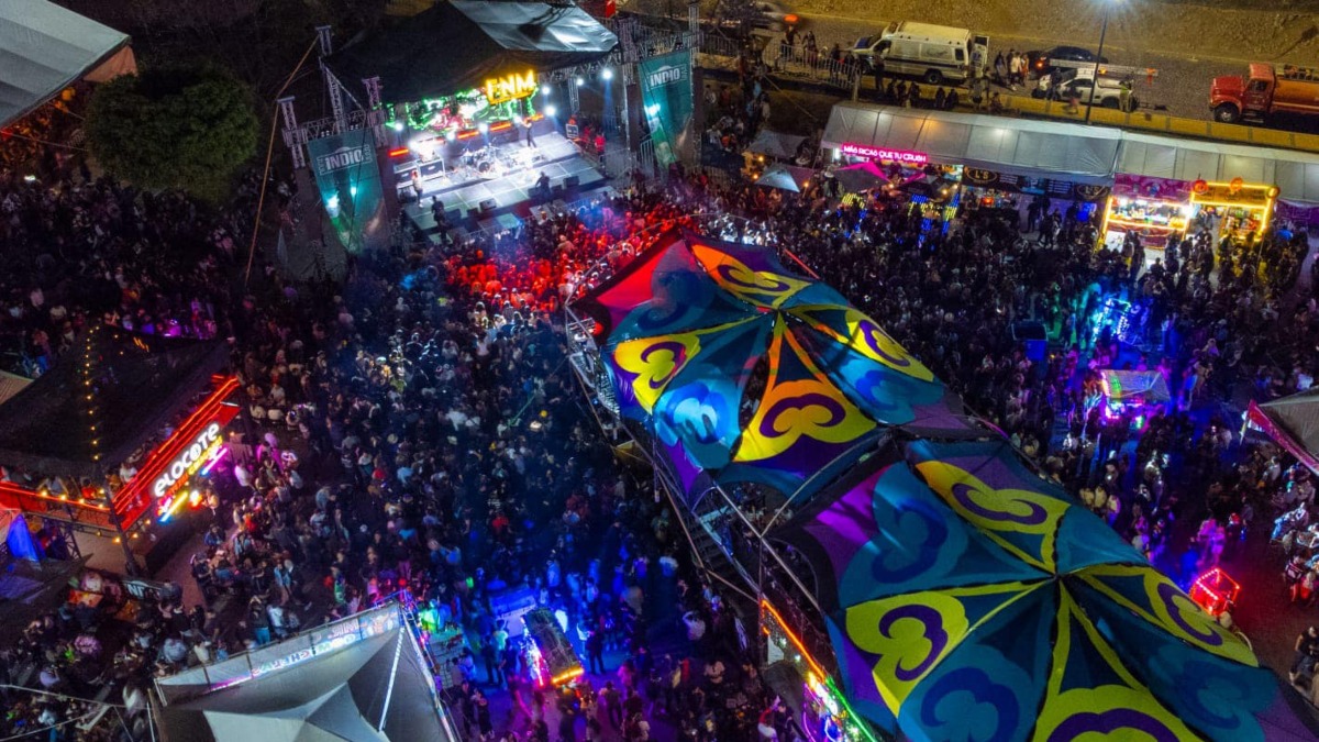 Chilango - ¿Con sed de la mala? Lánzate al festival de azulitos y ...