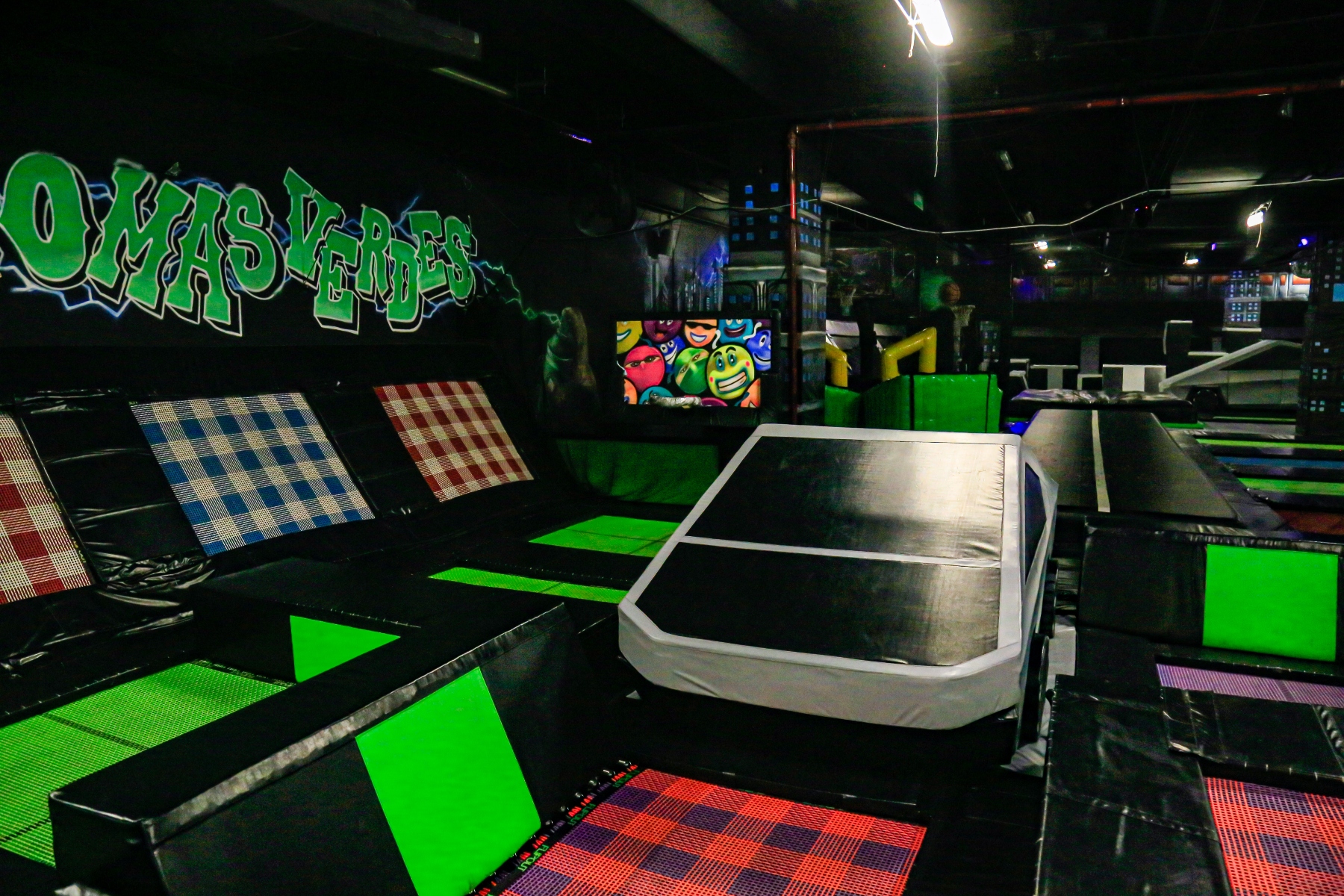 Chilango - Flip Out Lomas Verdes: precios, paquetes y horarios