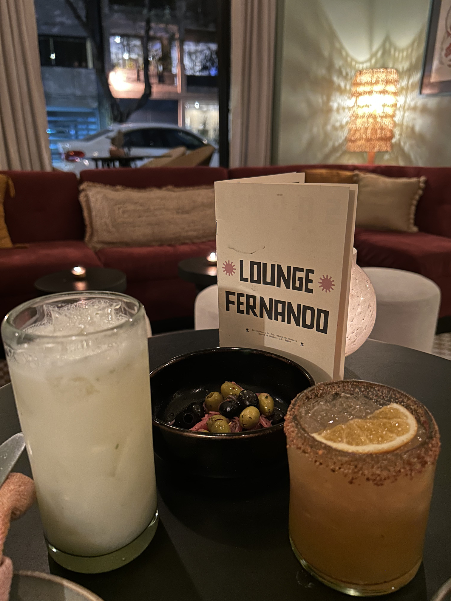 Chilango - Lounge Fernando: un bar 'oculto' en un hotel con comida ...
