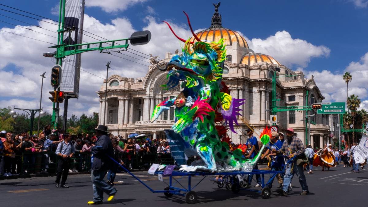Chilango - Desfile de Alebrijes Monumentales 2025 en CDMX: fecha, hora ...